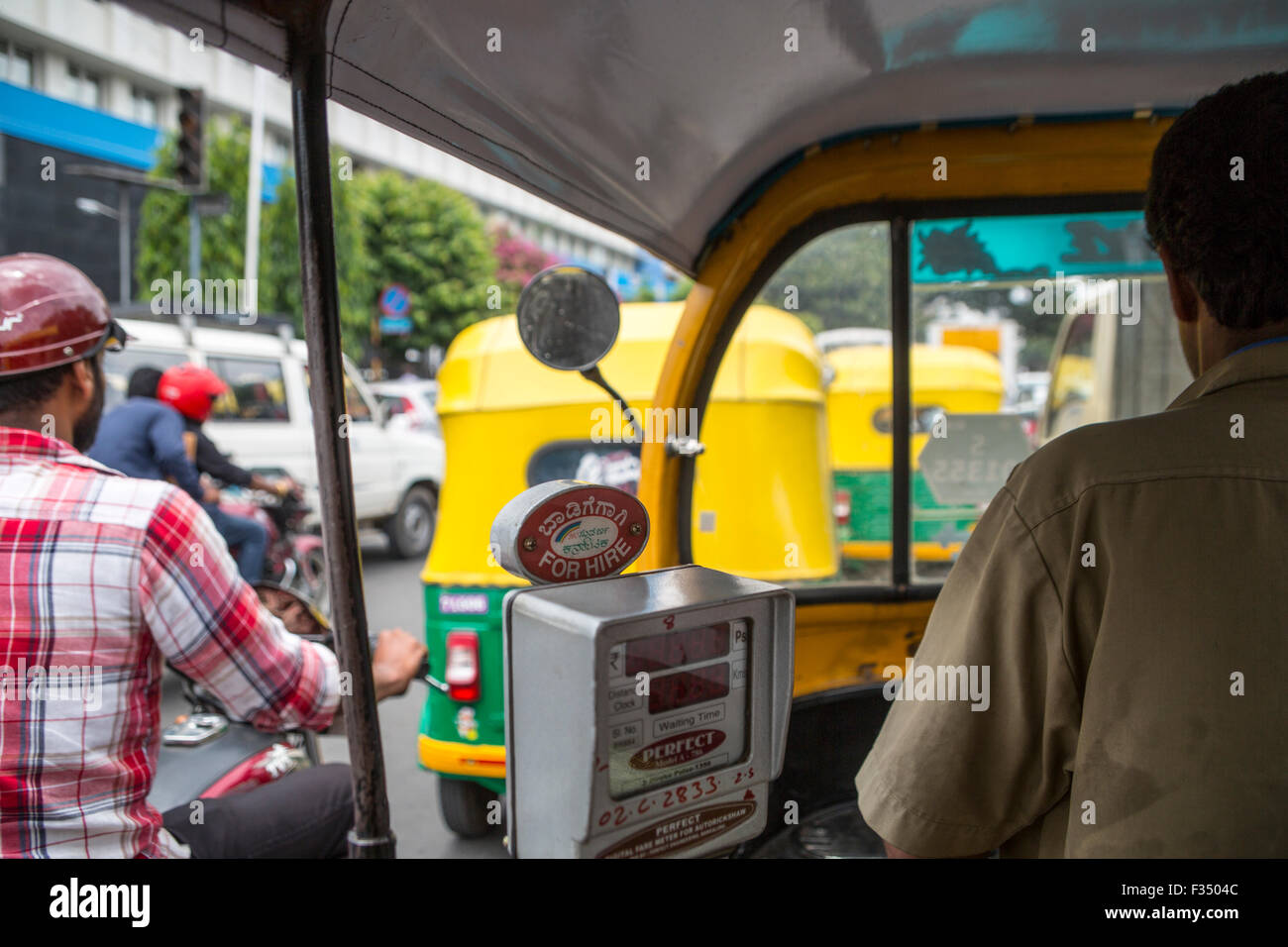 Auto rickshaw bengaluru karnataka hi-res stock photography and images ...