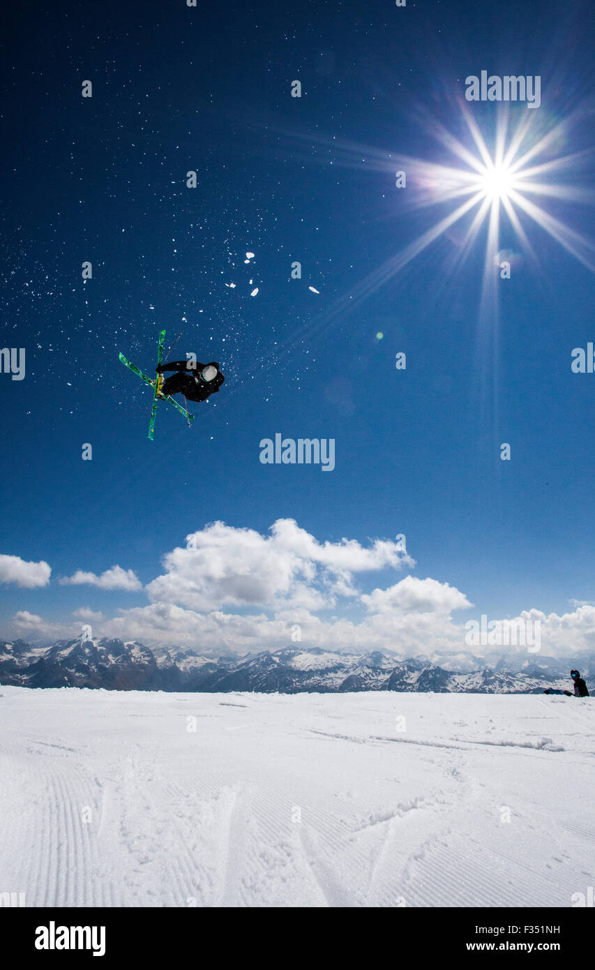Skier freestyle hi-res stock photography and images - Alamy