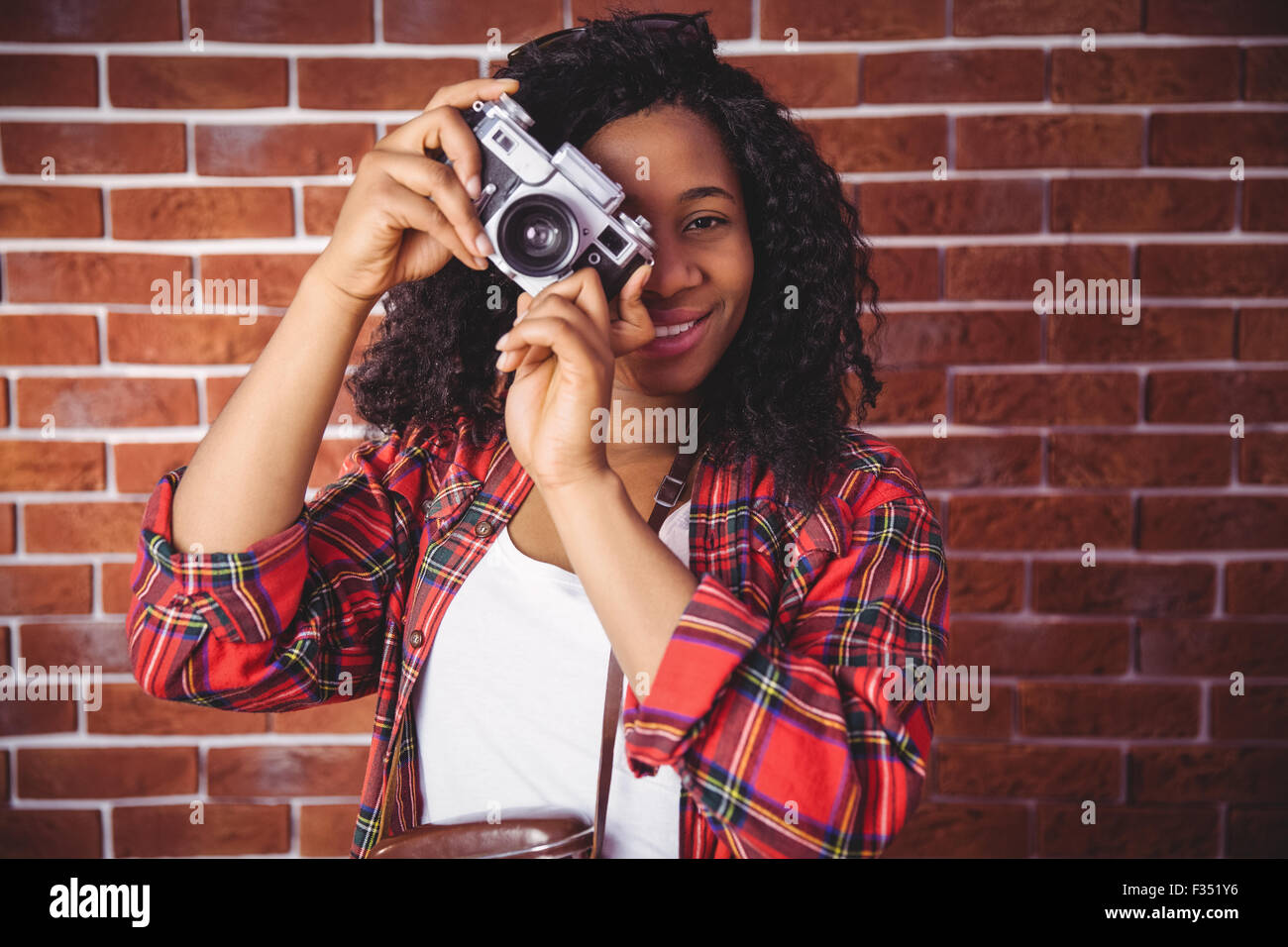 Hipster using retro style hi-res stock photography and images - Alamy