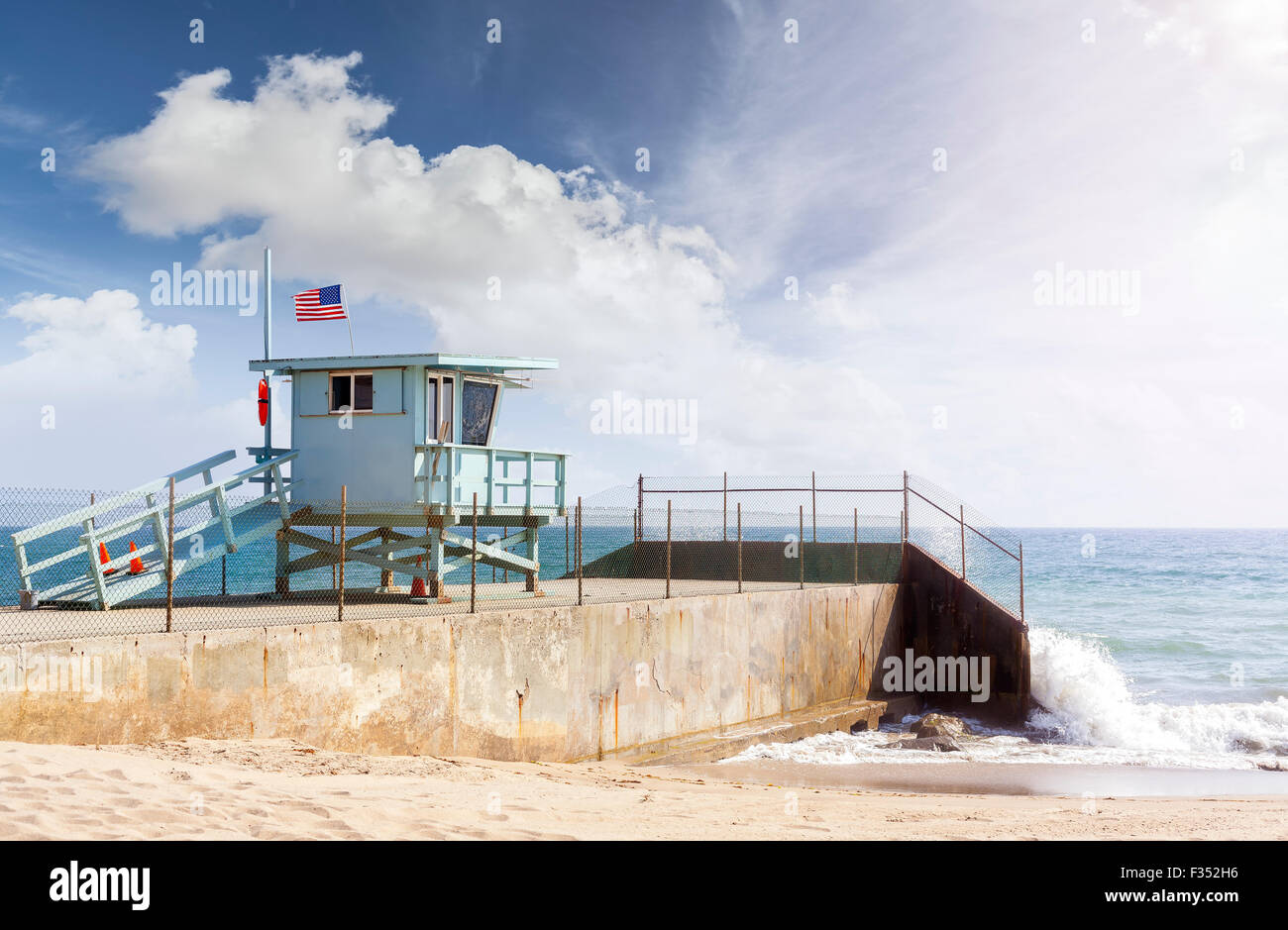 Lifeguard tower in Santa Monica, California, USA Stock Photo - Alamy