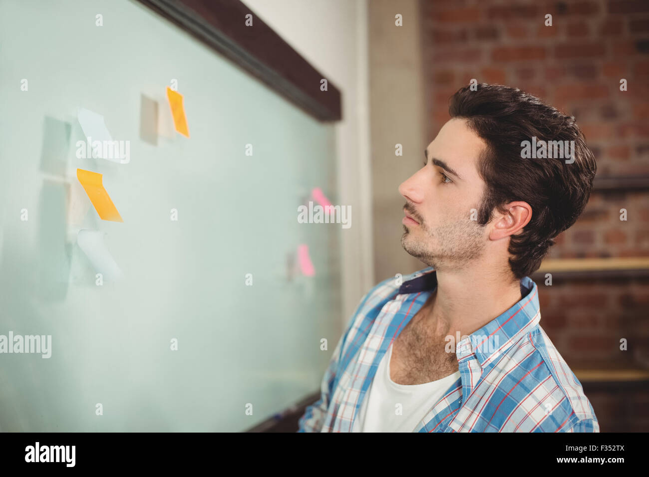 Board reading hi-res stock photography and images - Alamy