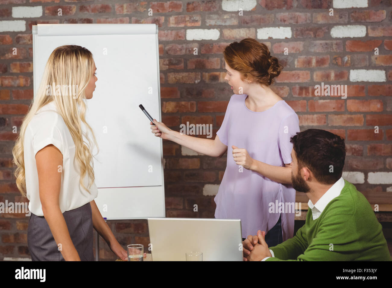 Explaining company hi-res stock photography and images - Alamy