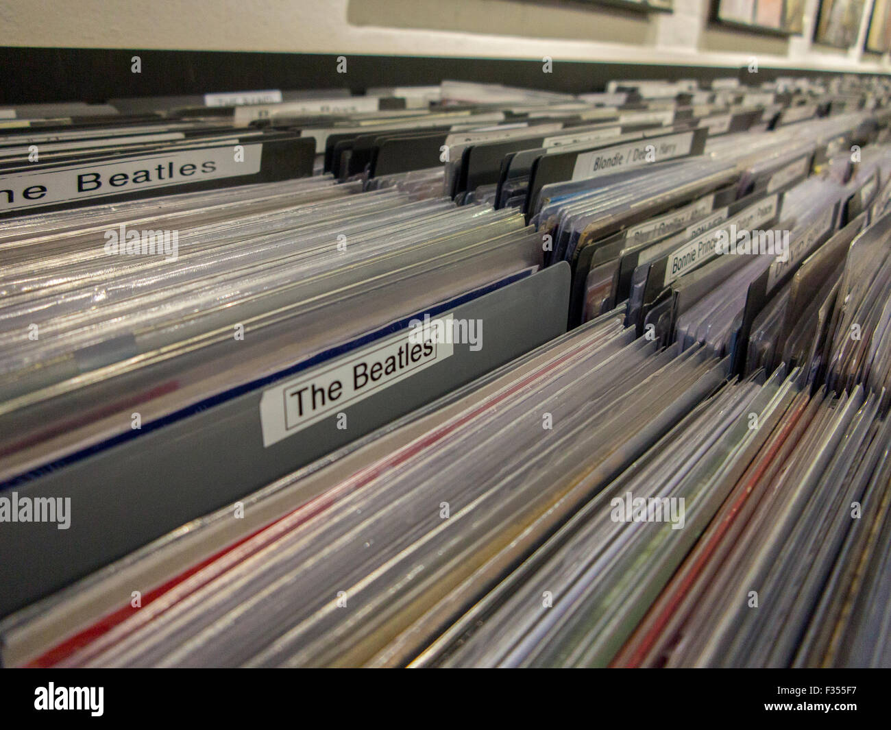 vinyl and CDs in a record shop Stock Photo - Alamy