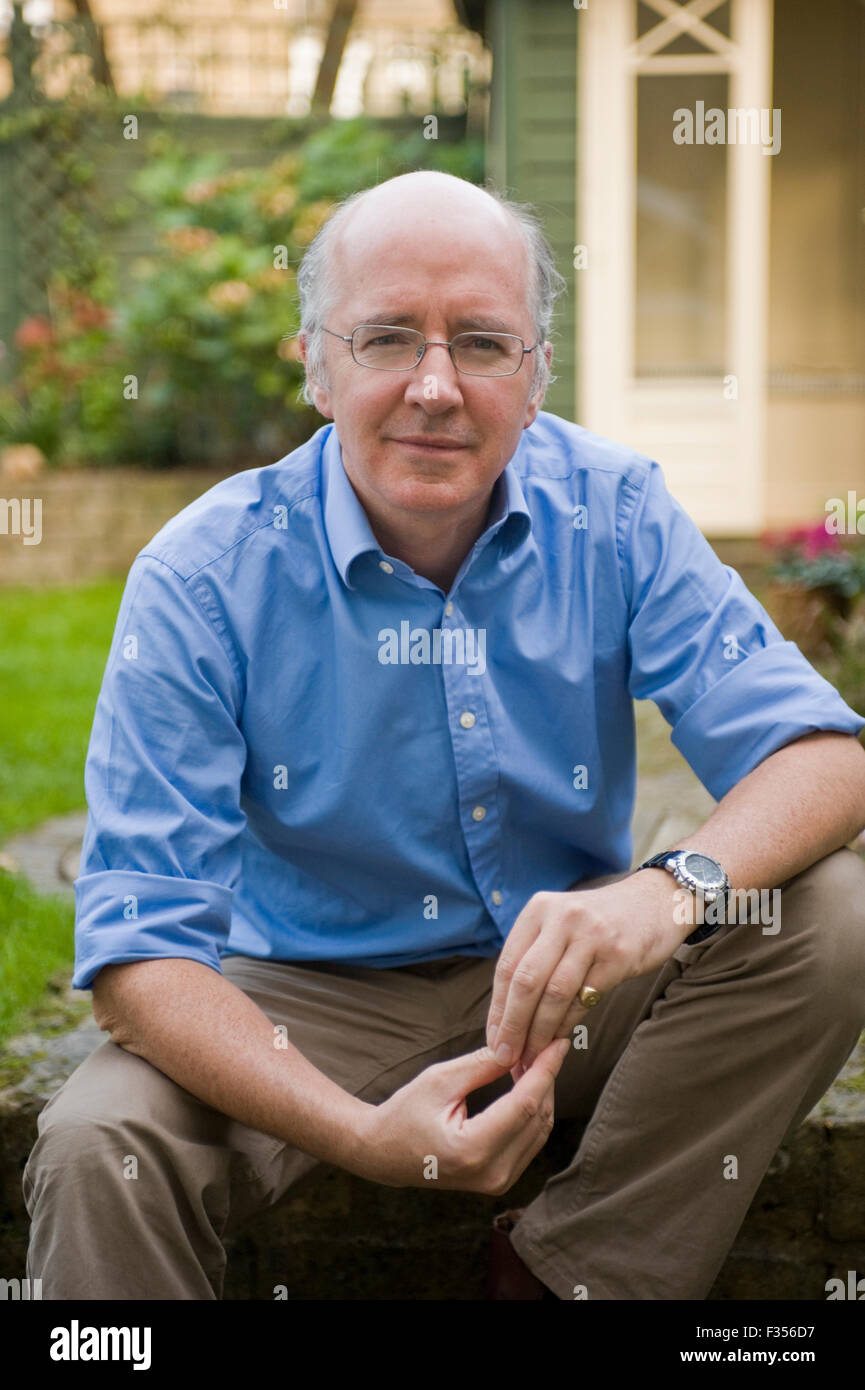 Travel writers hi-res stock photography and images - Alamy