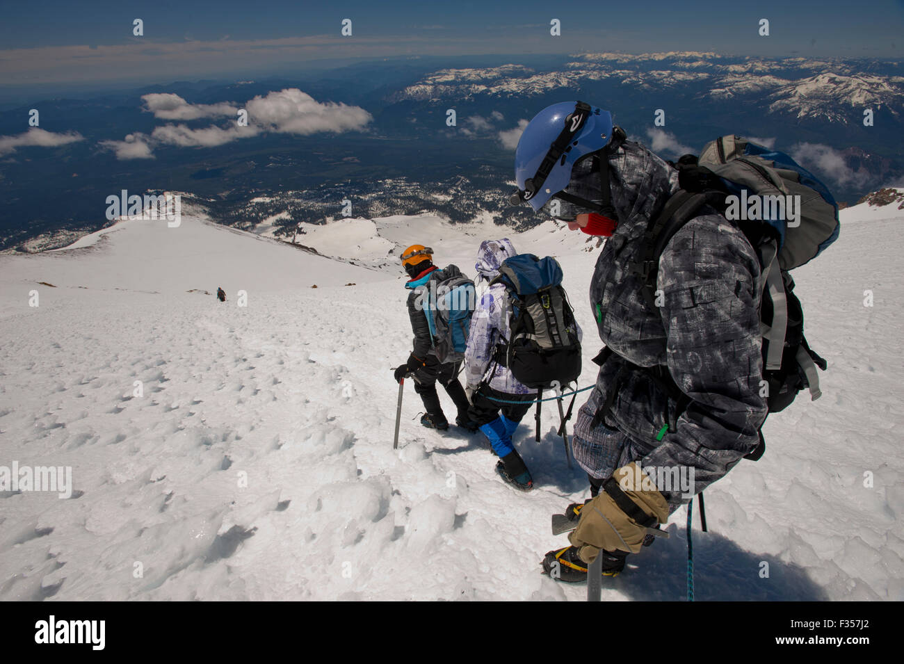 Setting descent hi-res stock photography and images - Alamy