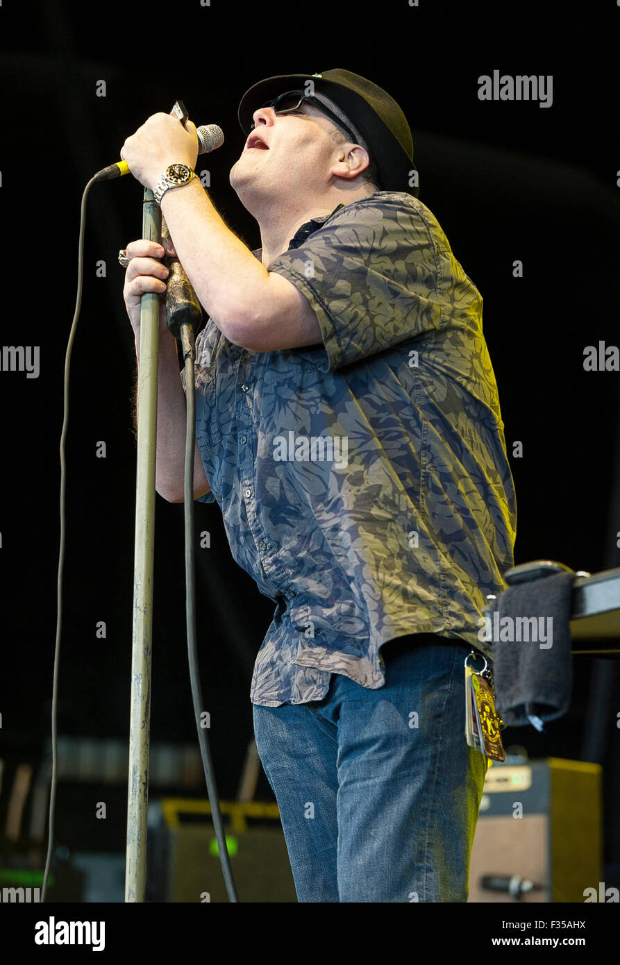 Blues traveler band hi-res stock photography and images - Alamy