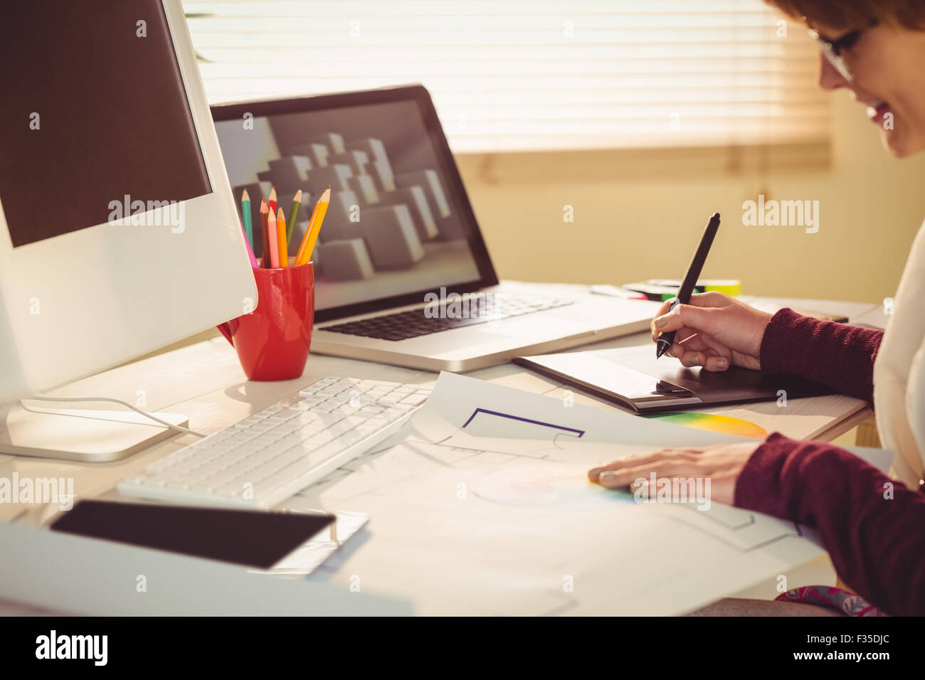 Workplace graphic designer pc hi-res stock photography and images - Alamy