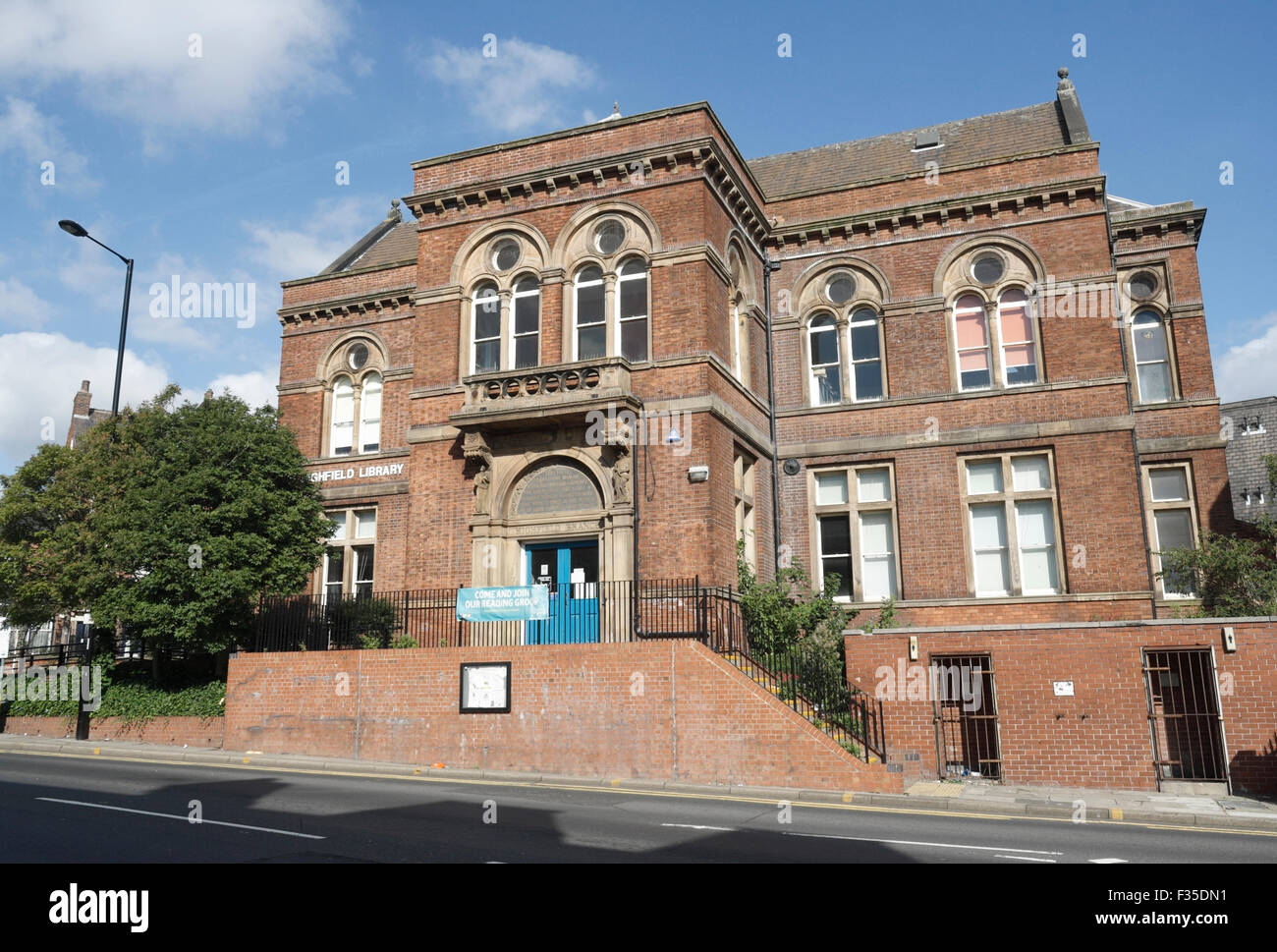 Sheffield library building hi-res stock photography and images - Alamy