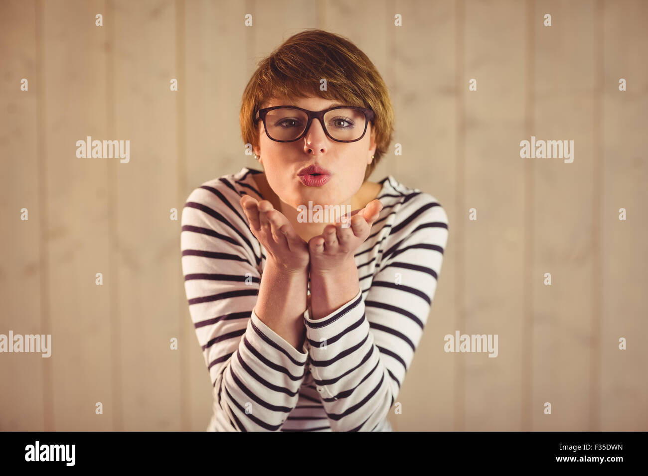 Blowing kisses hi-res stock photography and images - Alamy