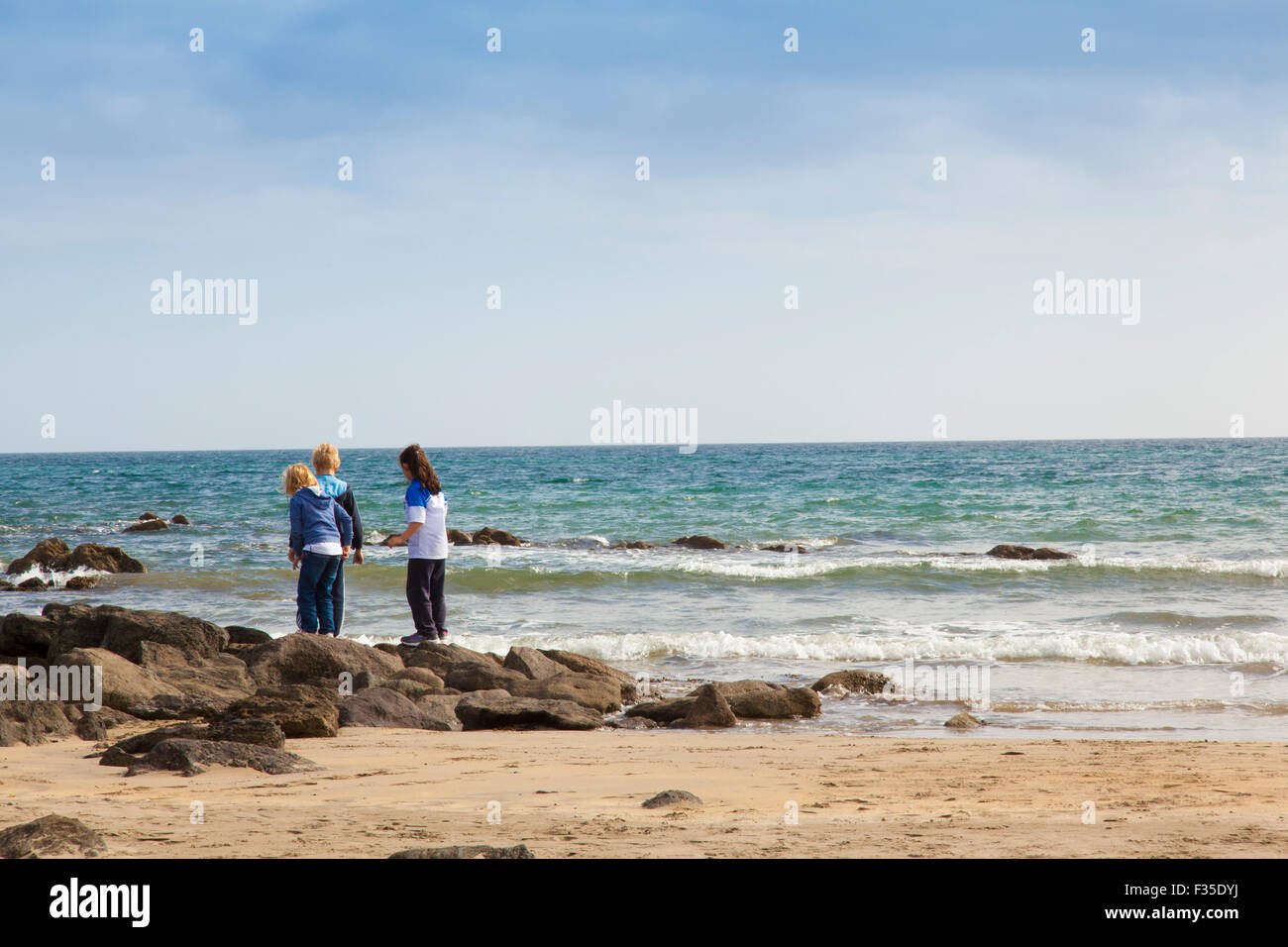 Explore children hi-res stock photography and images - Alamy