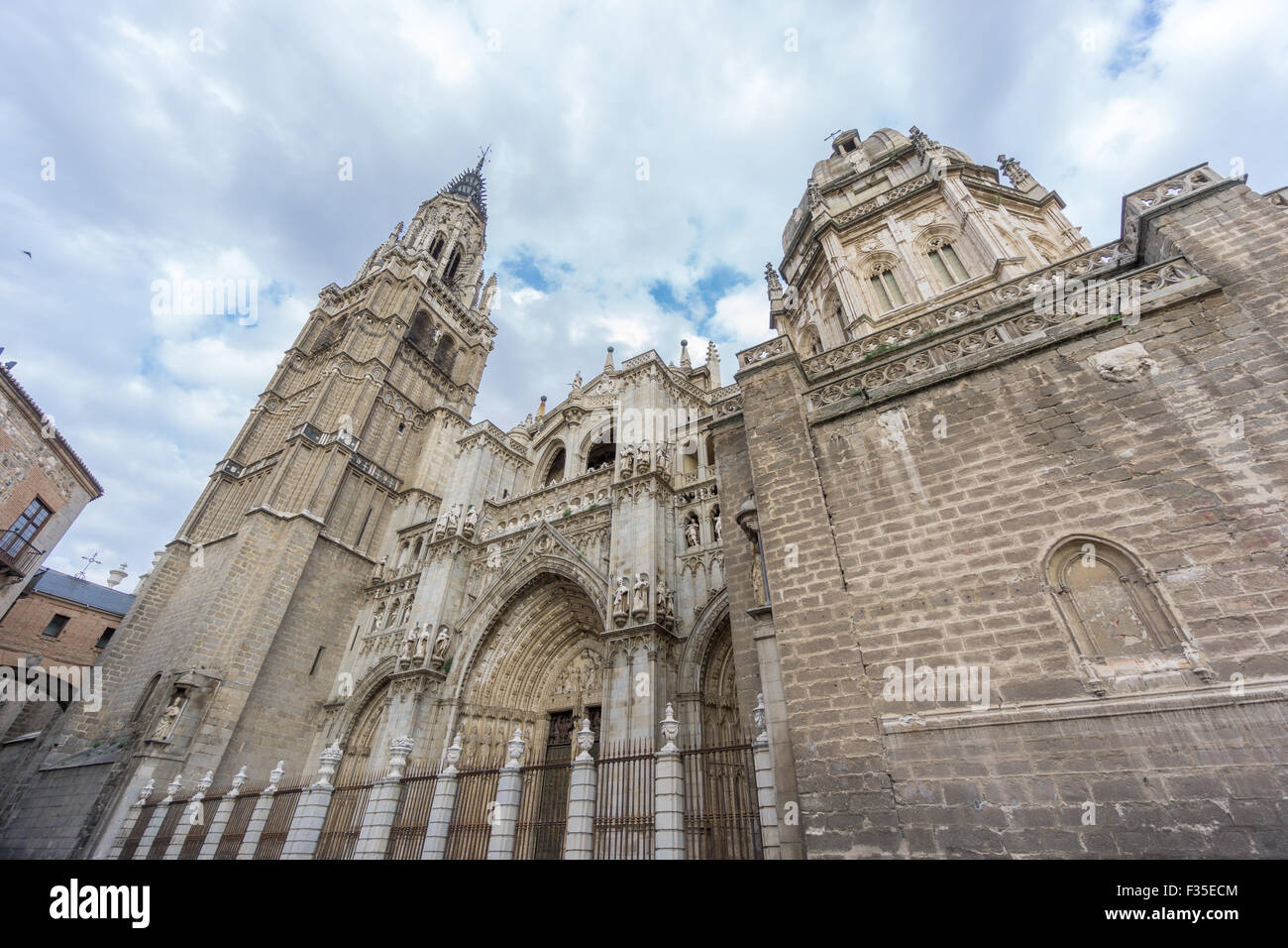 Side view grand gothic hi-res stock photography and images - Alamy