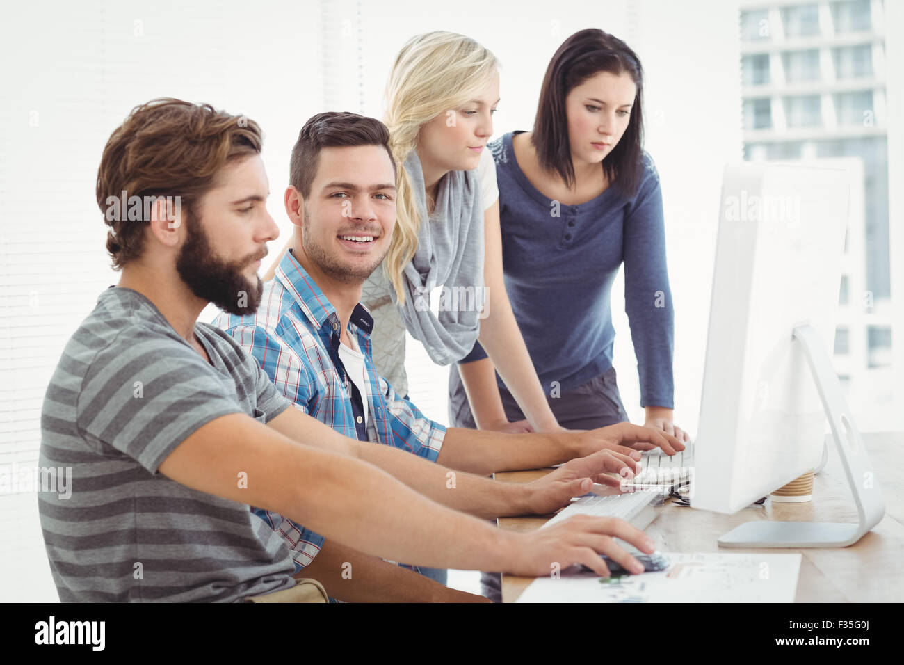 Working business team hi-res stock photography and images - Alamy