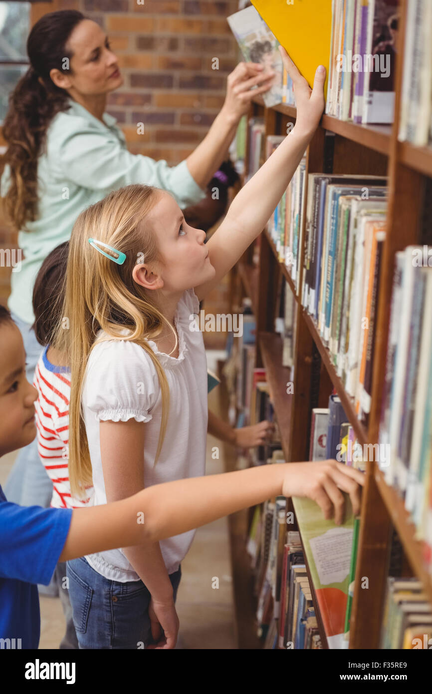 Woman from back library hi-res stock photography and images - Alamy