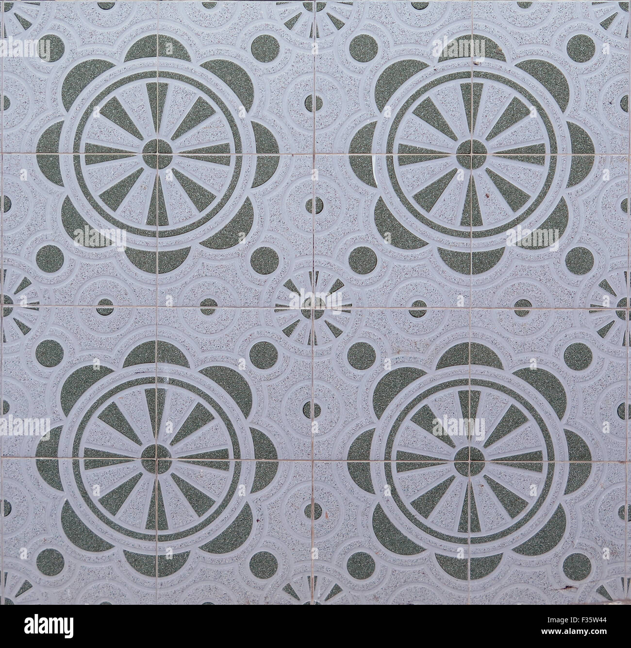 Repeat pattern mosaic tiles hi-res stock photography and images - Alamy