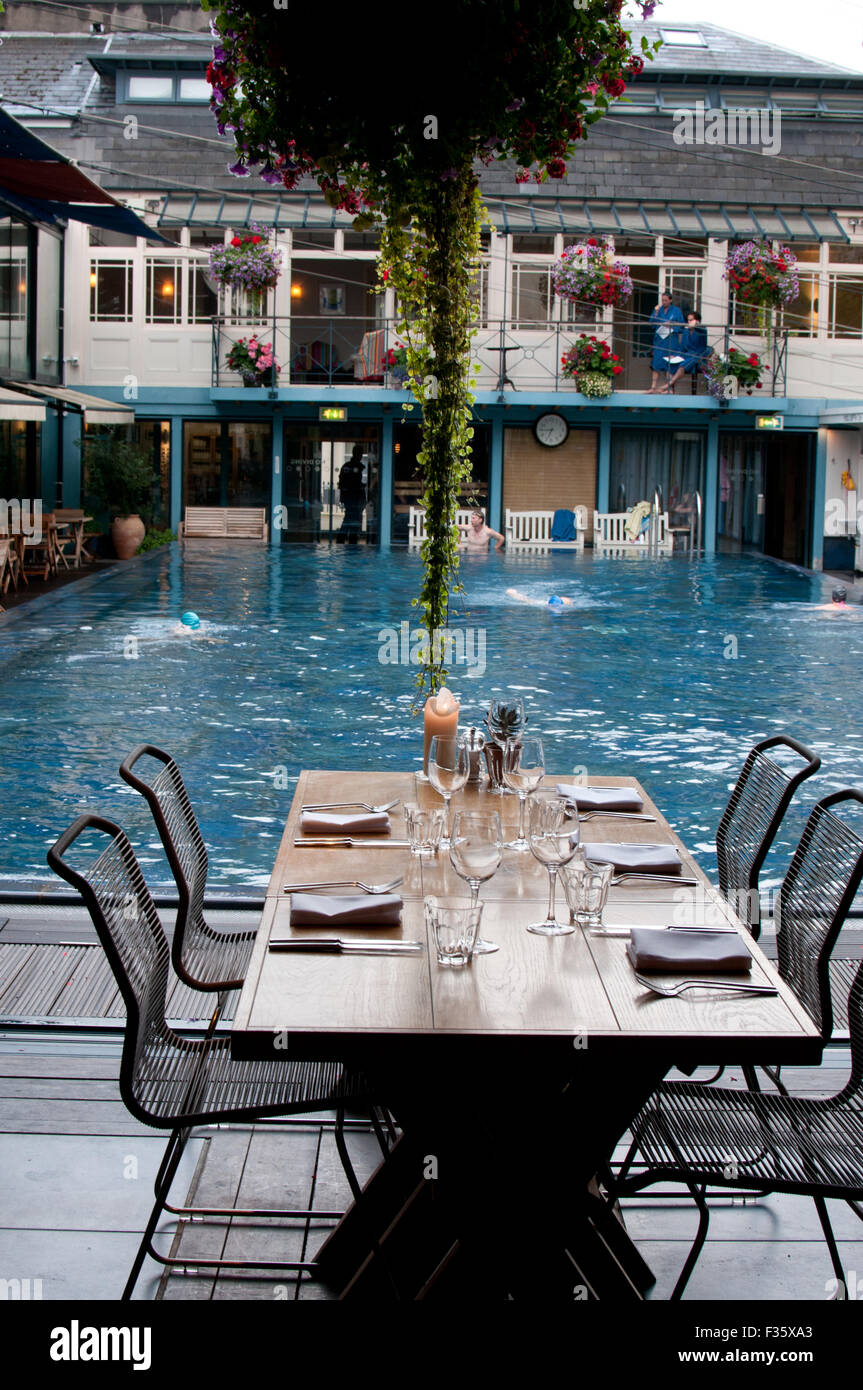 Lido restaurant hi-res stock photography and images - Alamy