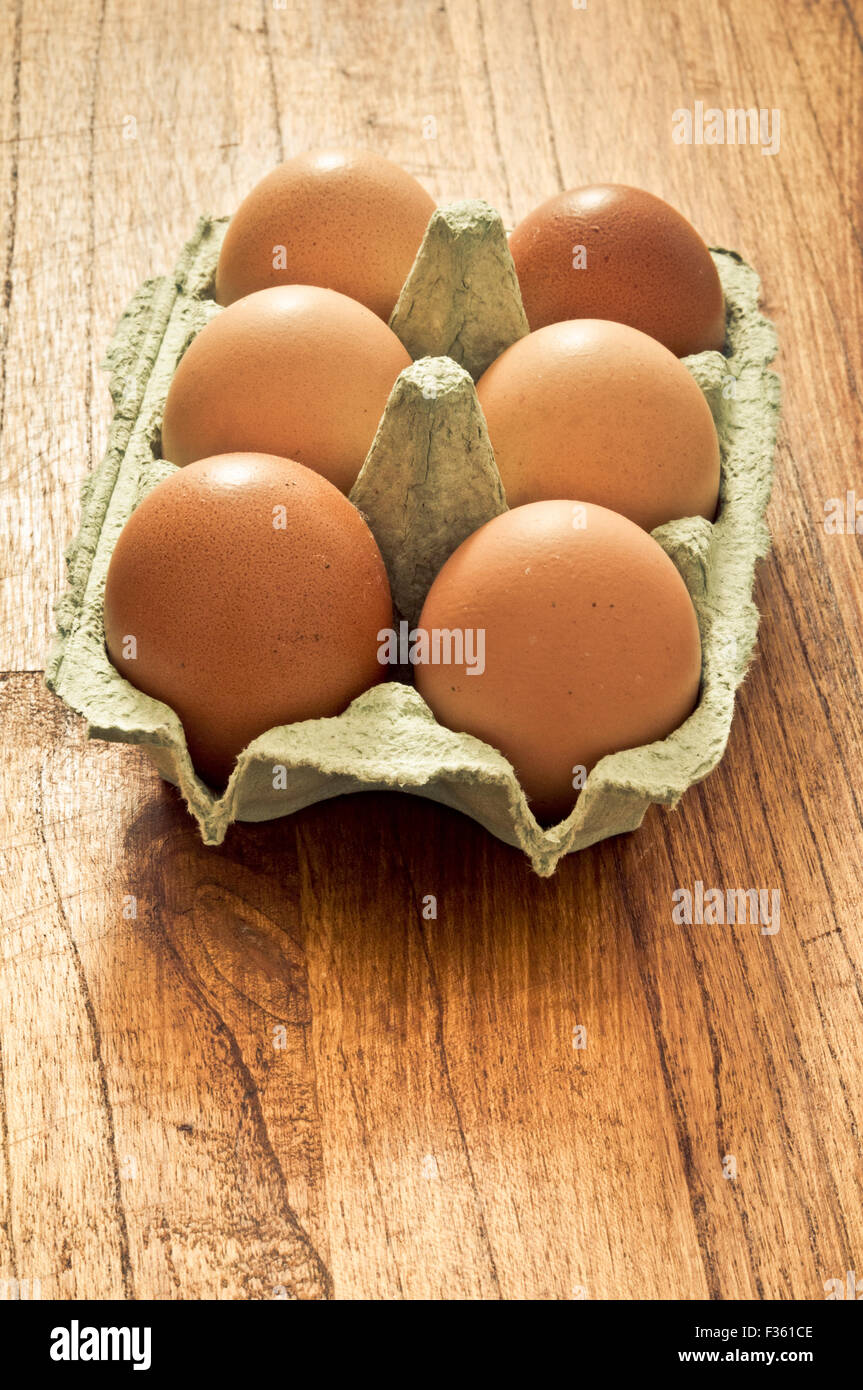 Fresh eggs in carton hi-res stock photography and images - Alamy