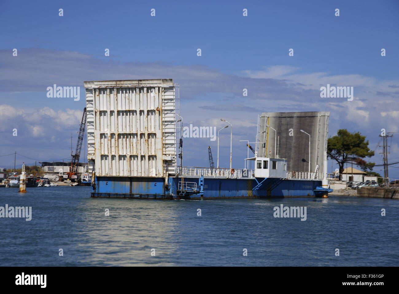 Floating bridge hi-res stock photography and images - Alamy