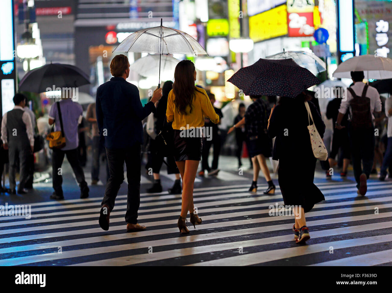 Tokyo crowd hi-res stock photography and images - Alamy