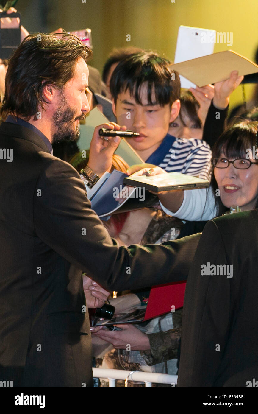 Tokyo, Japan. 30th September, 2015. Canadian actor Keanu Reeves signs ...