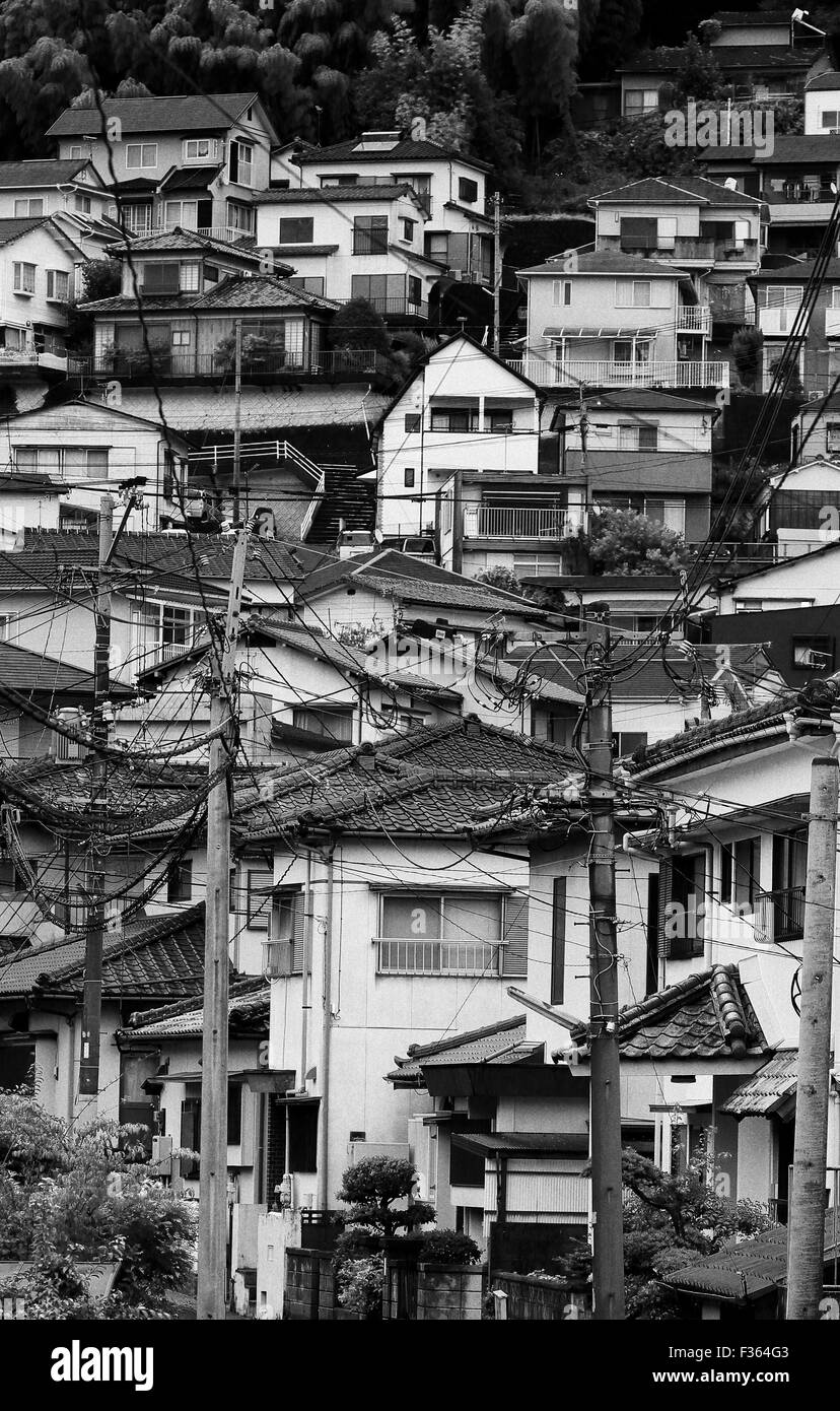 Hillside housing hi-res stock photography and images - Alamy