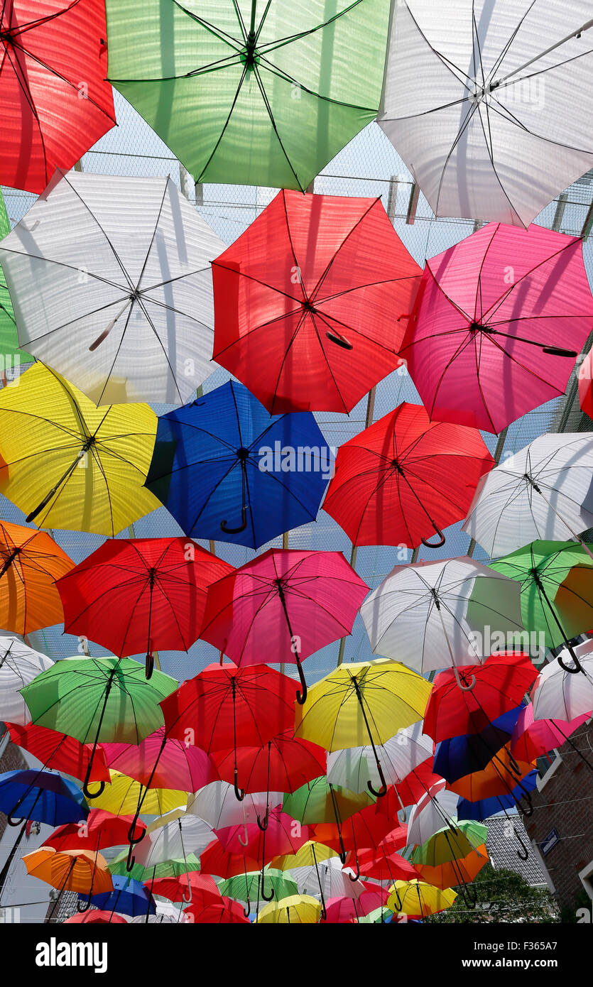 Japan umbrella display hi-res stock photography and images - Alamy