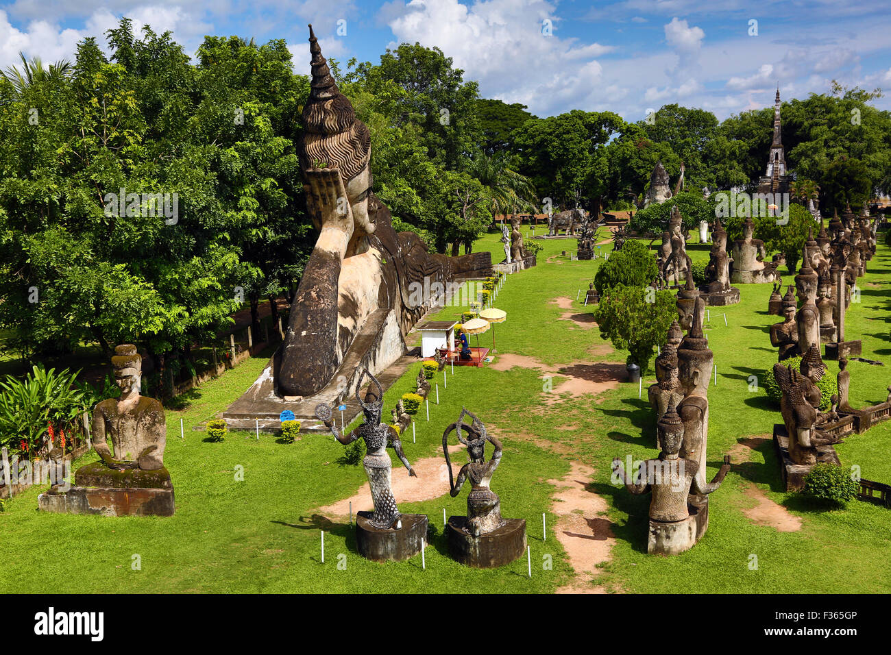 Statues of Buddhas at the Buddha Park, Vientiane, Laos Stock Photo - Alamy