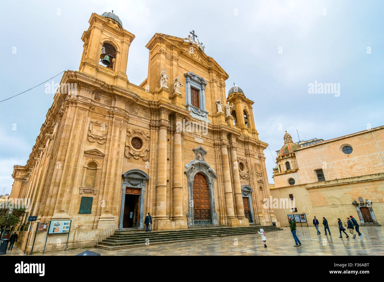 main square and Cathedral in Marsala, Italy. Marsala Cathedral, started ...