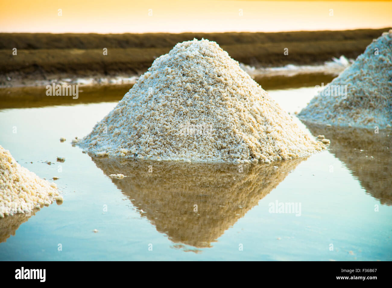 Pile of salt in the salt farm2 Stock Photo - Alamy