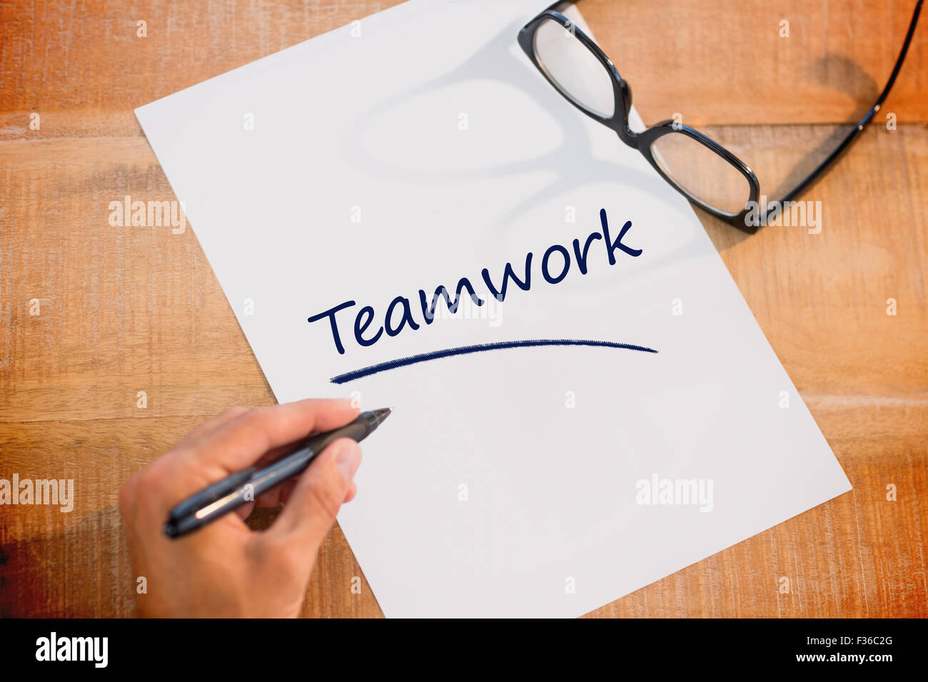 Teamwork desk hi-res stock photography and images - Alamy