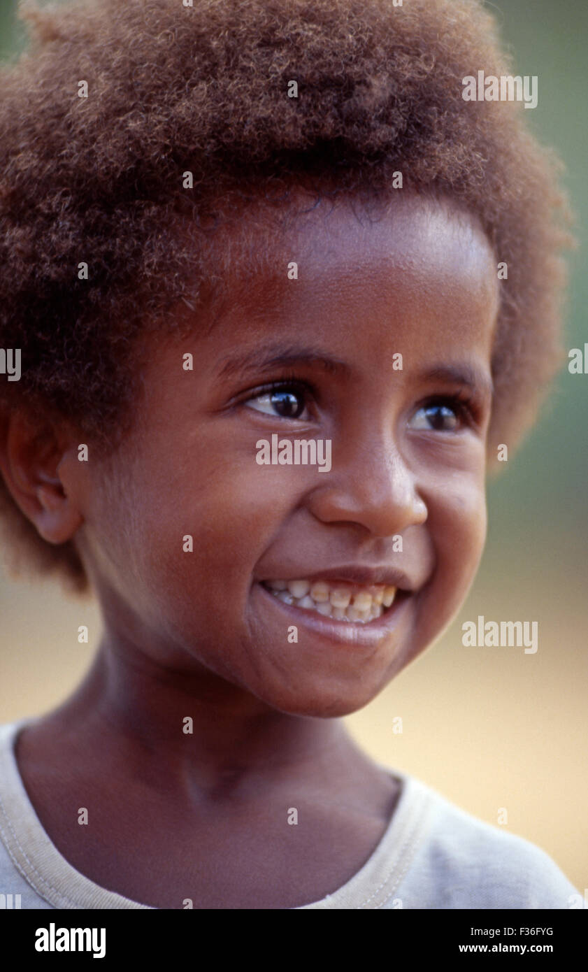 PORTRAIT OF YOUNG NEW GUINEA GIRL, MENARI, CENTRAL PROVINCE, KOKODA ...