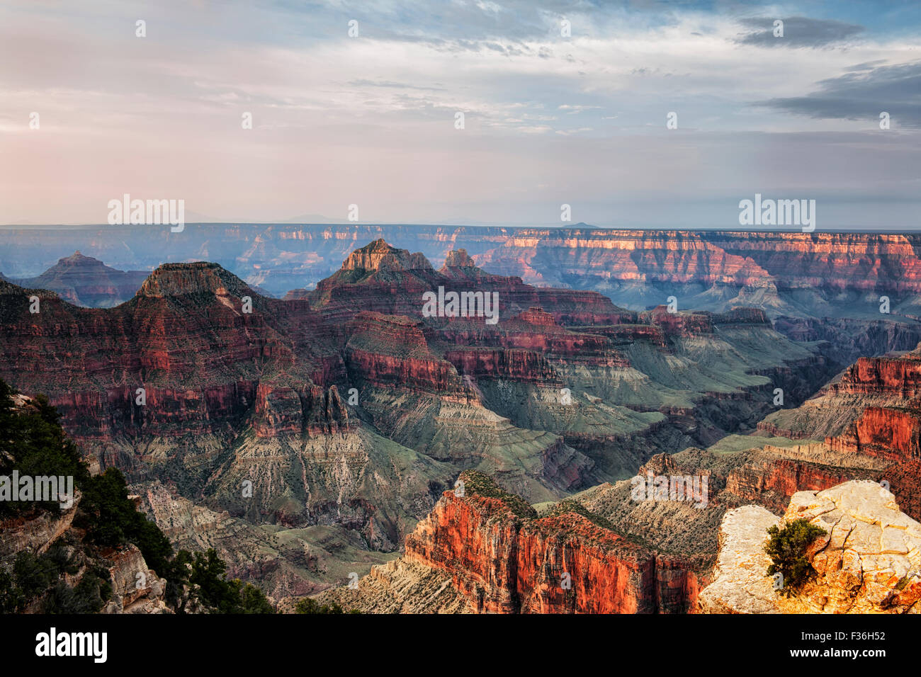 Grand canyon arizona bright angel trail hi-res stock photography and ...