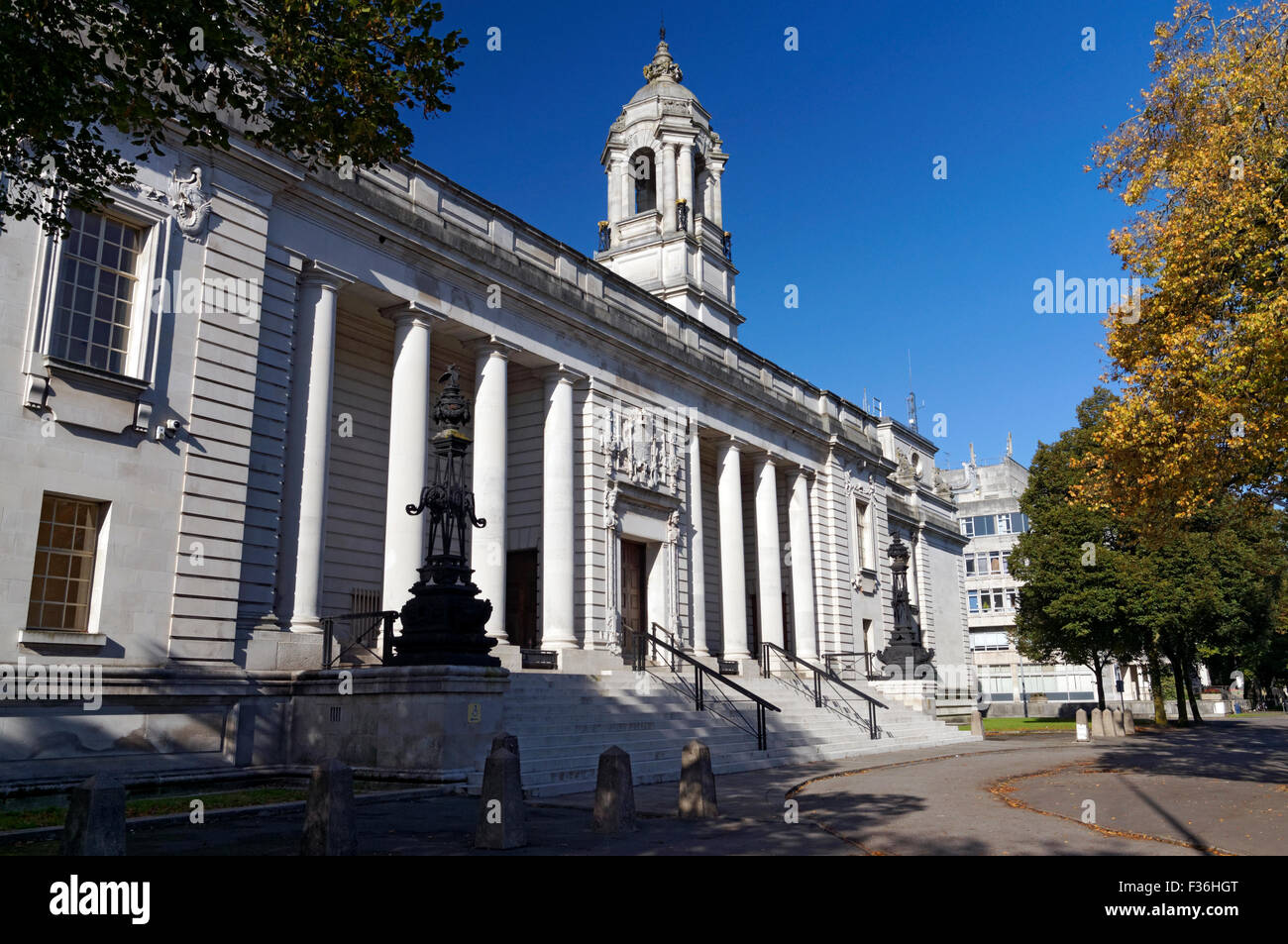 Cardiff Crown Court, Cathays Park, Cardiff, Wales Stock Photo - Alamy