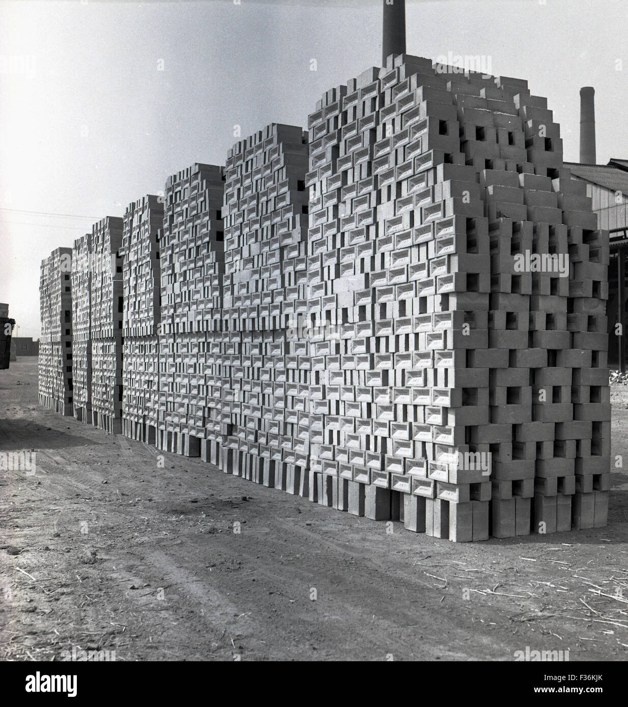 Fletton brick hi-res stock photography and images - Alamy