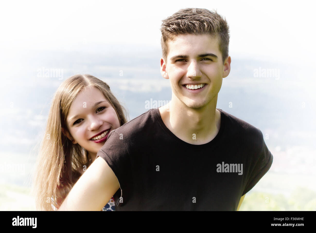 Young, happy couple Stock Photo - Alamy