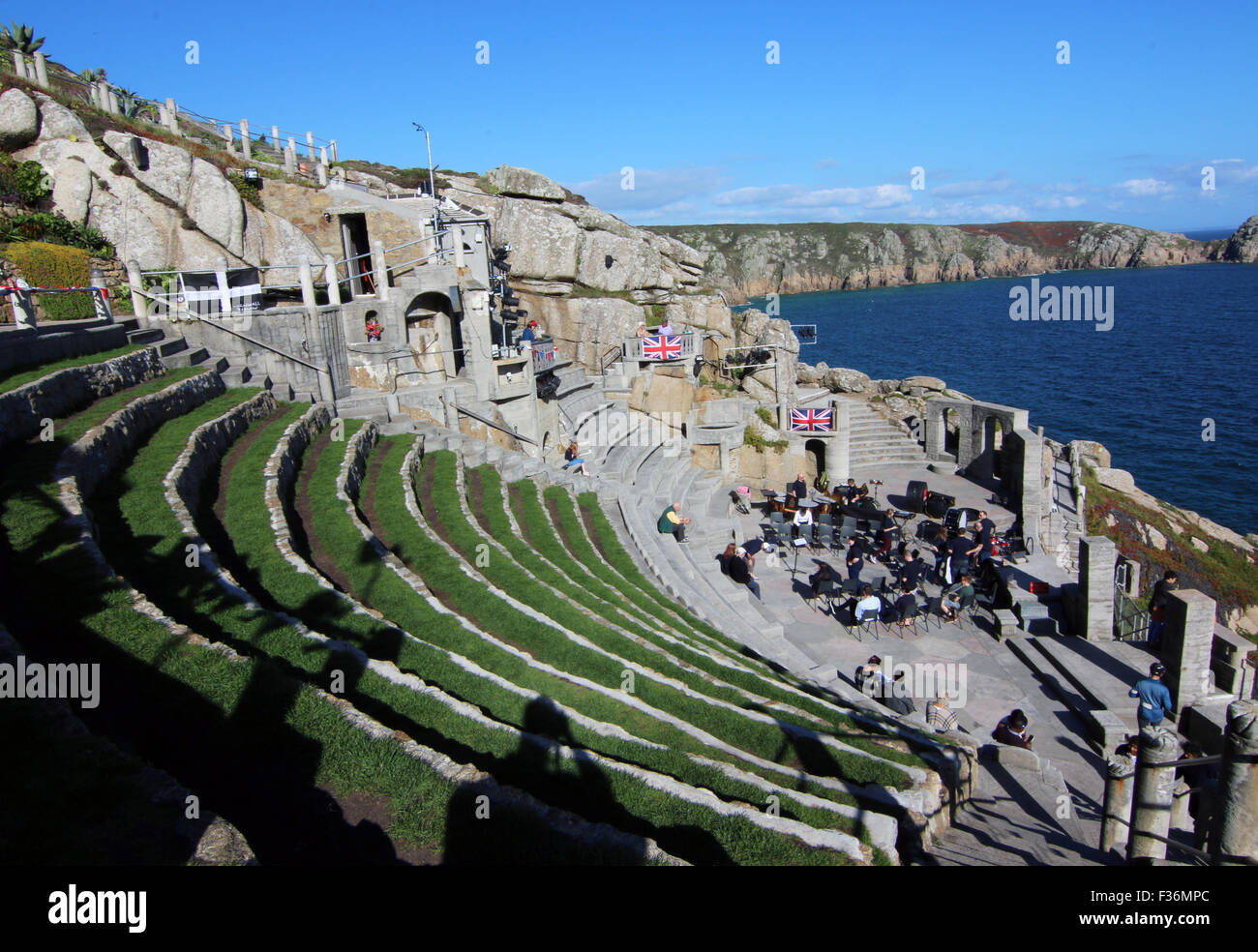 Minack theatre cornwall hi-res stock photography and images - Alamy