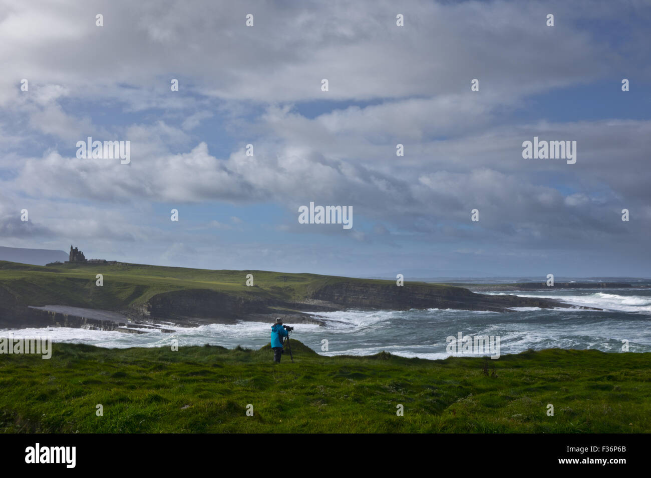 Woman and landscape hi-res stock photography and images - Alamy