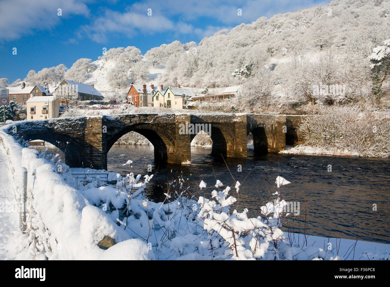 Carrog Village High Resolution Stock Photography and Images - Alamy