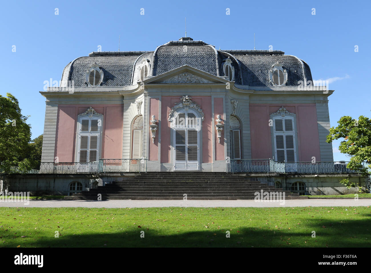 Schloss benrath hi-res stock photography and images - Alamy