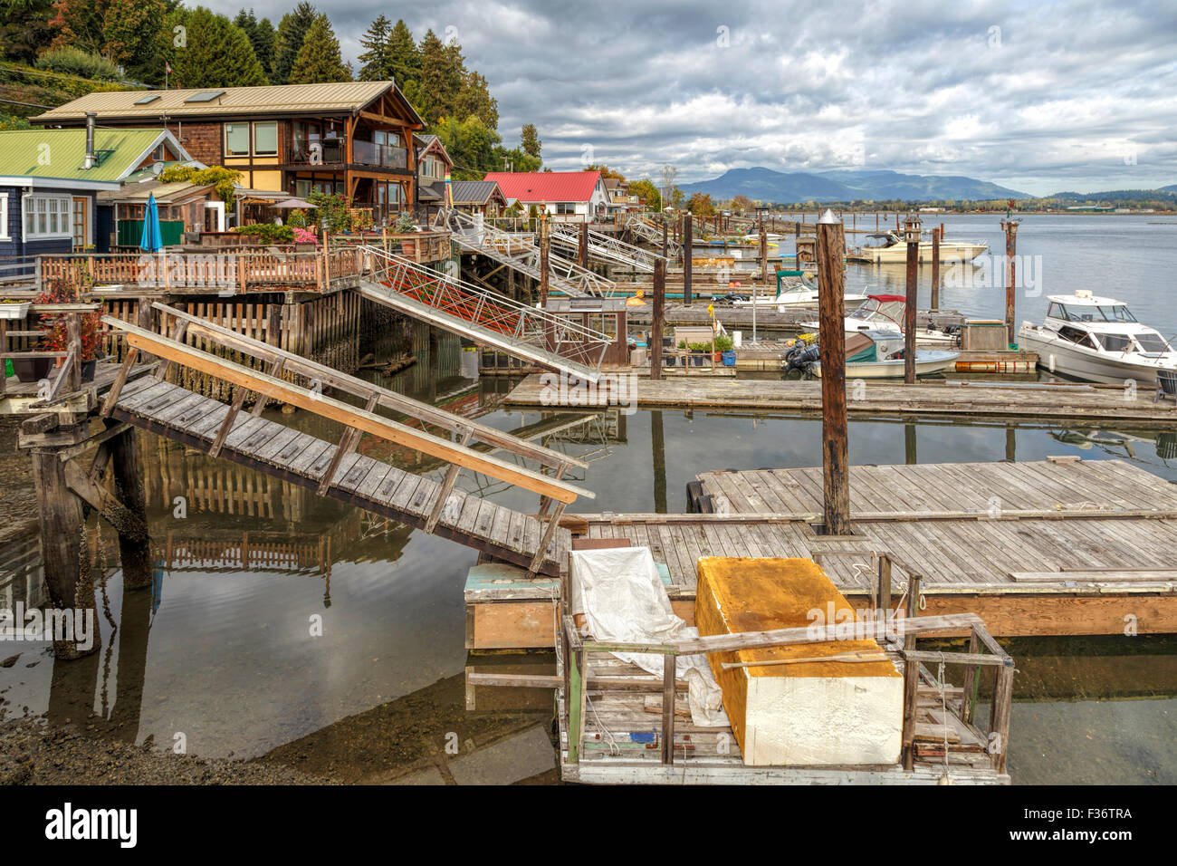 Maritime cowichan bay hi-res stock photography and images - Alamy