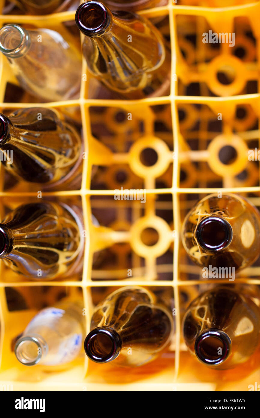 Empty pint box hi-res stock photography and images - Alamy