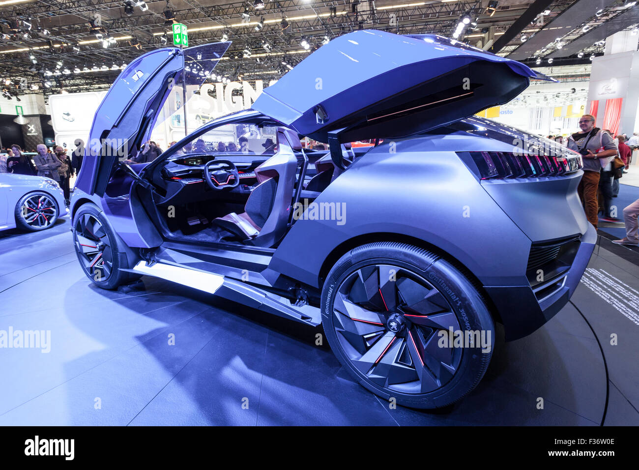 Peugeot QUARTZ Concept Car at the IAA International Motor Show 2015 ...