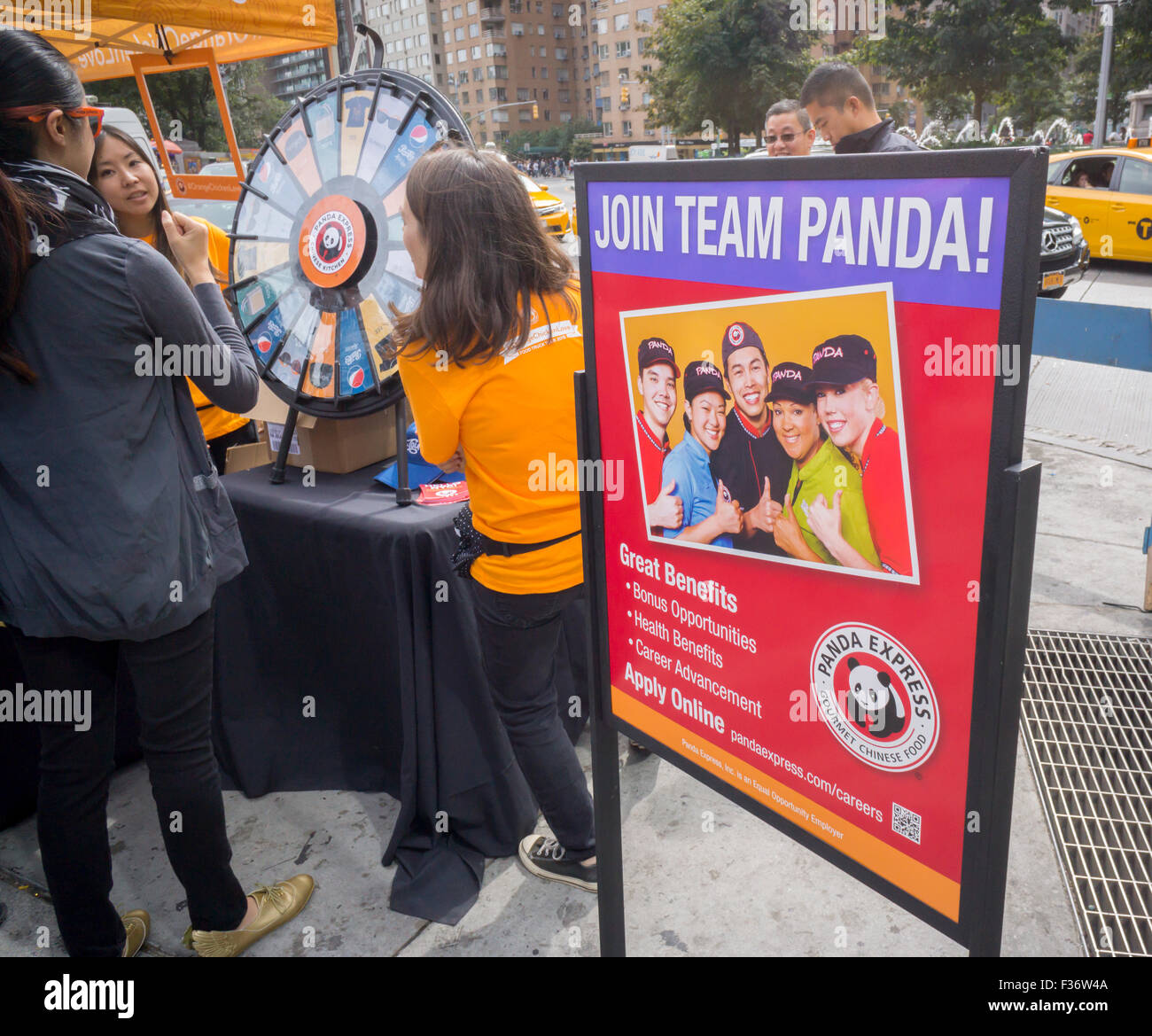 Panda express sign hi-res stock photography and images - Alamy