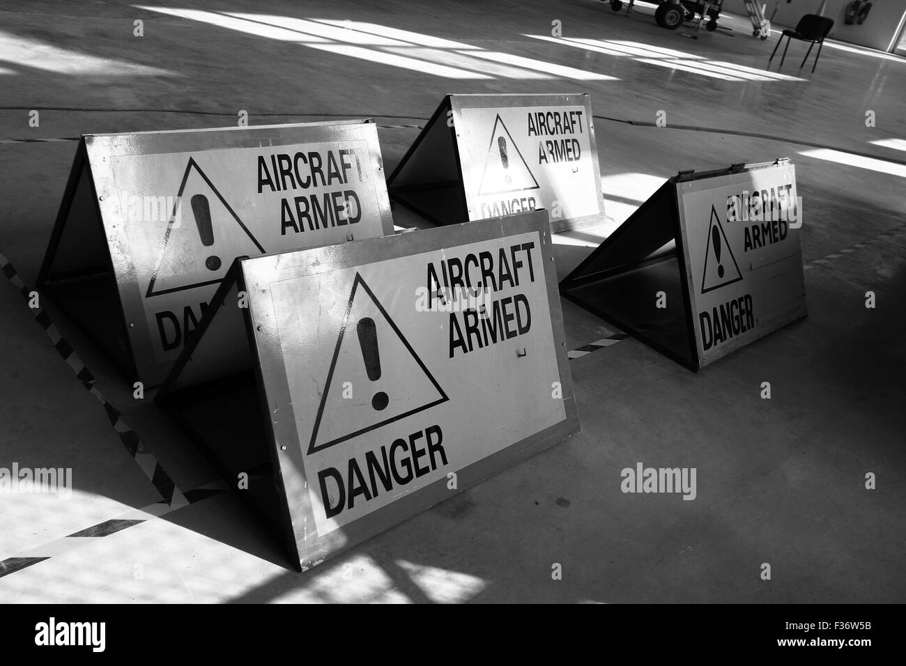 Aircraft warning signs hi-res stock photography and images - Alamy