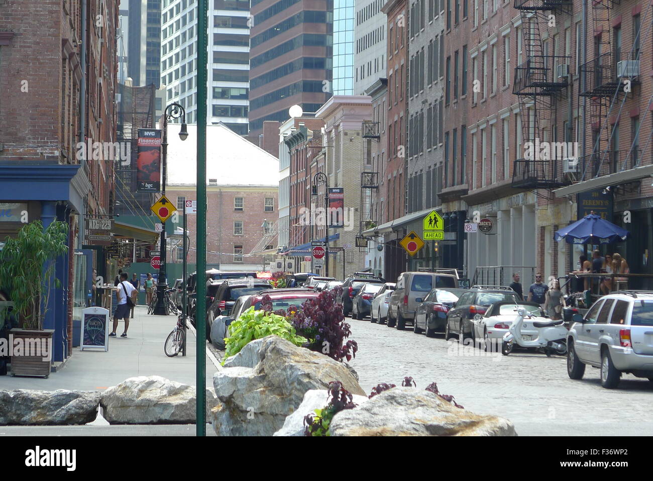 Front Street NYC Stock Photo - Alamy