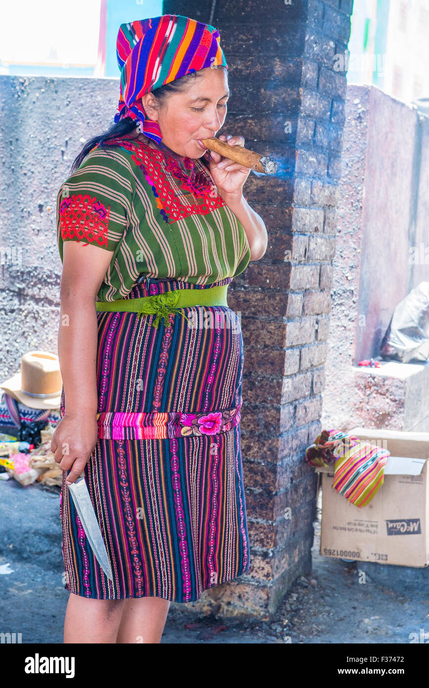 Guatemalan indian woman hi-res stock photography and images - Alamy