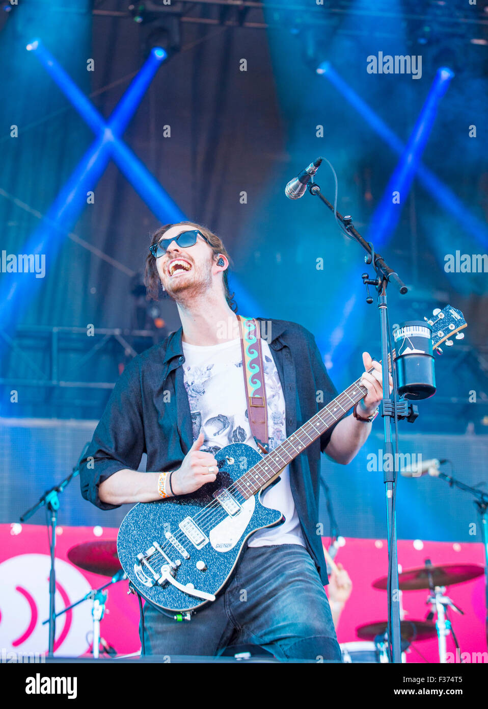 Singer/songwriter Hozier performs onstage at the 2015 iHeartRadio Music ...