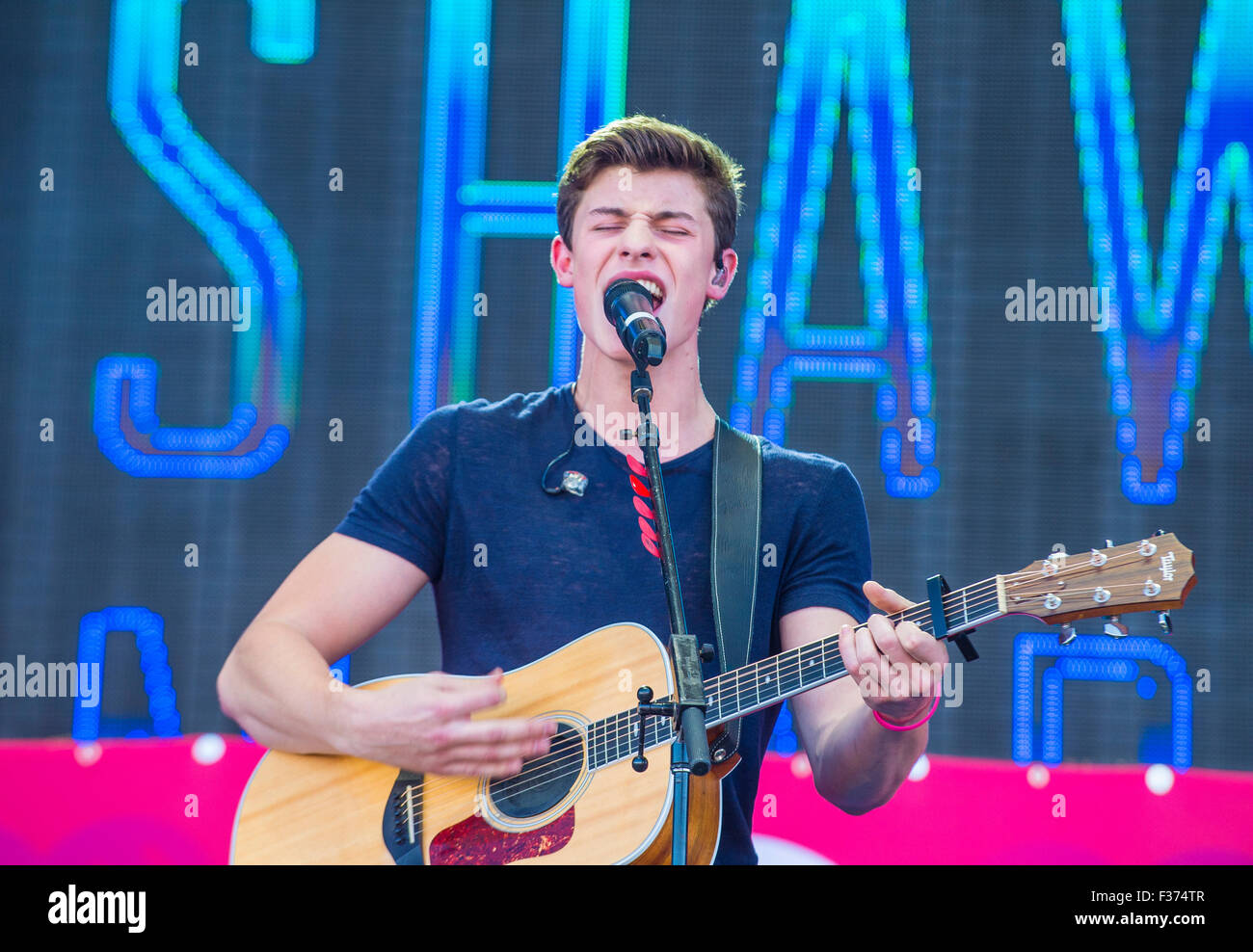 Singer Shawn Mendes performs onstage at the 2015 iHeartRadio Music ...