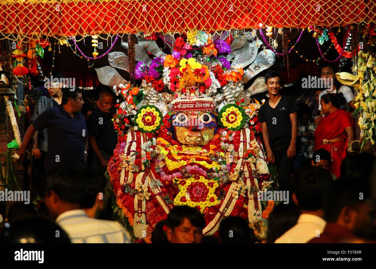 Kathmandu, Nepal. 30th Sep, 2015. Devotees offer prayers to Aakash ...