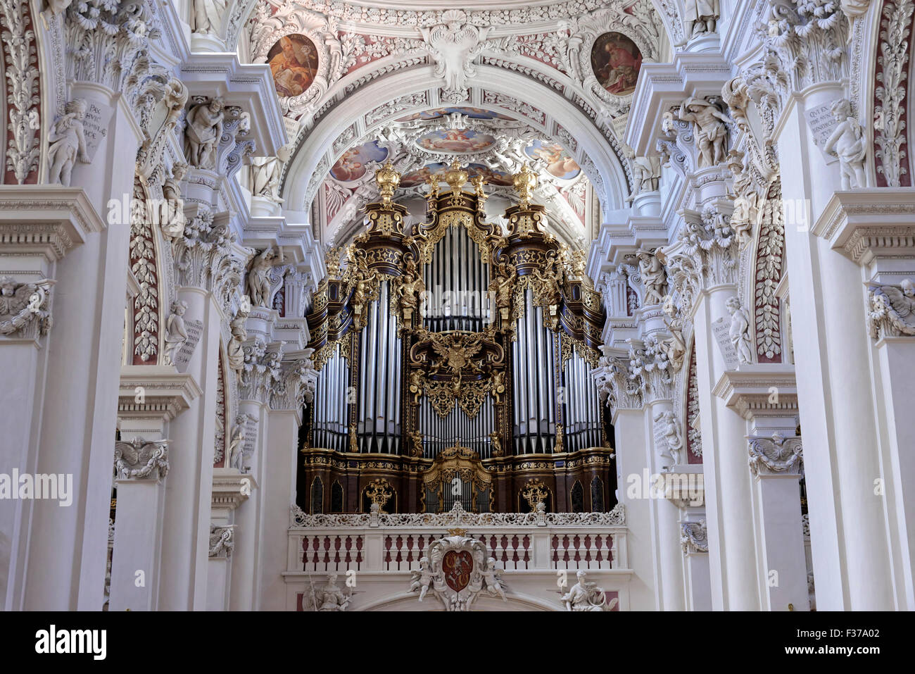 Organ in the Cathedral of St. Stephen, Passau, Lower Bavaria, Bavaria ...