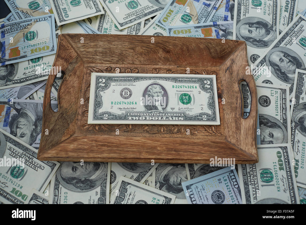 Money tray hi-res stock photography and images - Alamy